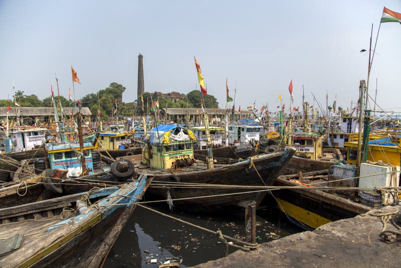 Sassoon Docks in Mumbai, India Editorial Photography - Image of boats ...