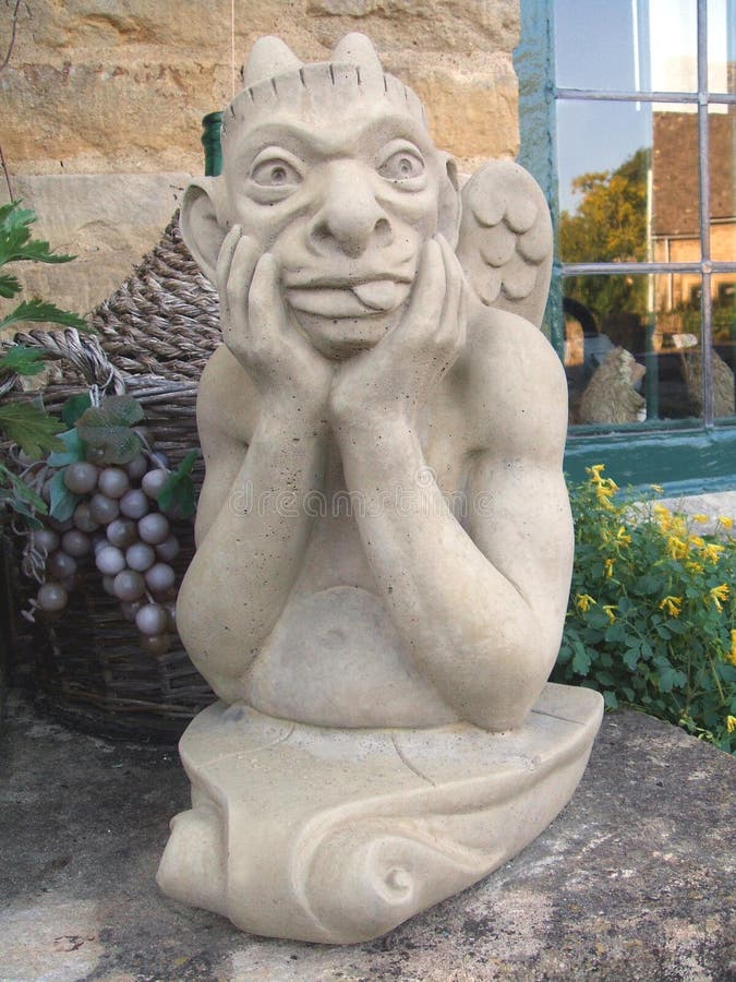 Estatua Del Diablo Estatua De Satanás Foto de archivo - Imagen de ...