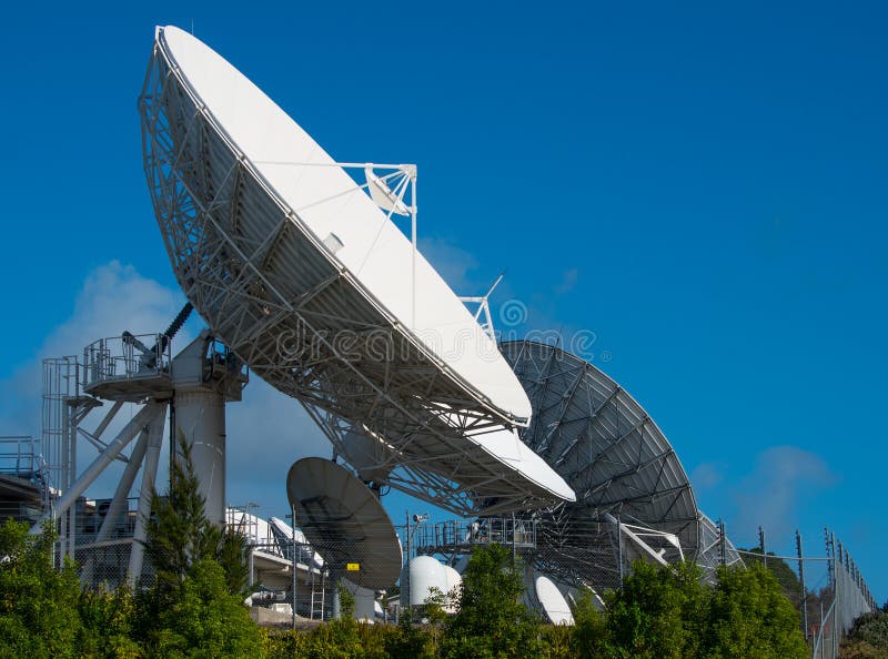 Satellite Transmissions Stock Photos - Download 93 Royalty Free Photos
