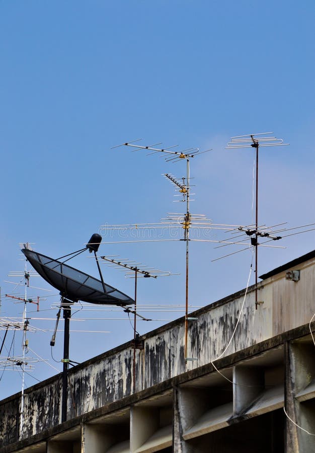 Satellite Dish and Antenna TV Stock Image - Image of link, aerial: 28531001