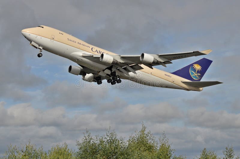 Saudi Arabian B747F editorial photography. Image of biggest - 25581007