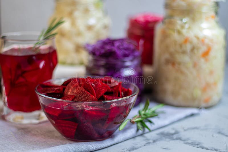 Sauerkraut, Fermentado, Col Agria. Abeja Agria Imagen de archivo ...