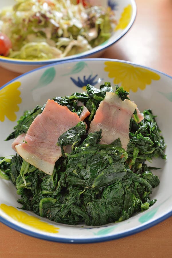 Sauteed Spinach Beacon stock image. Image of steam, green - 77536135