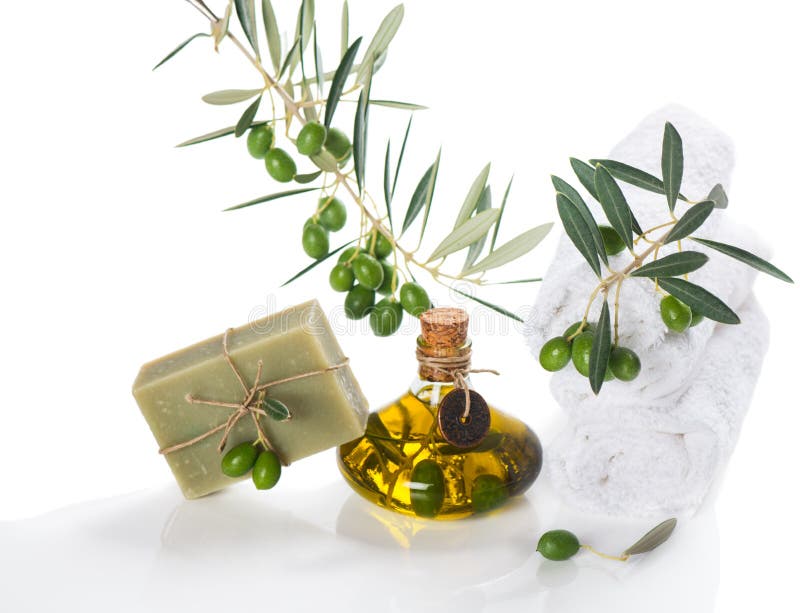 Savon Naturel Avec L'huile D'olive Photo stock - Image du olive, santé ...