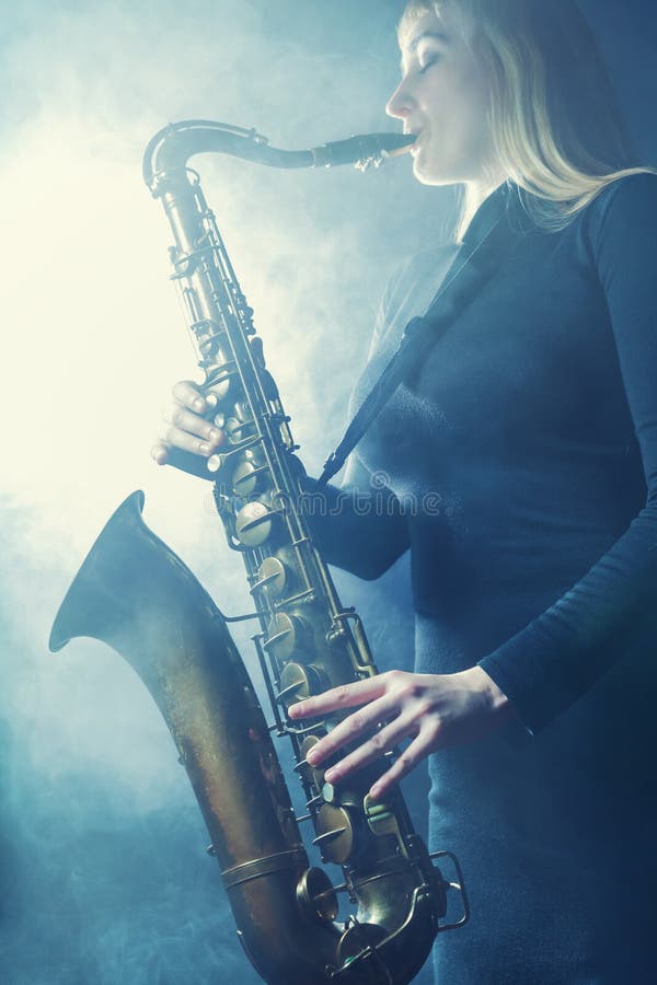 Saxophone stockfoto. Bild von orchester, orchestral - 120029784