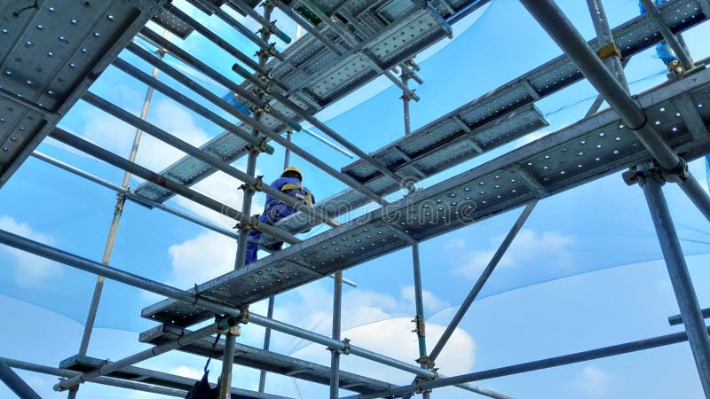 Scaffolding Perspective editorial photography. Image of urban - 340239727