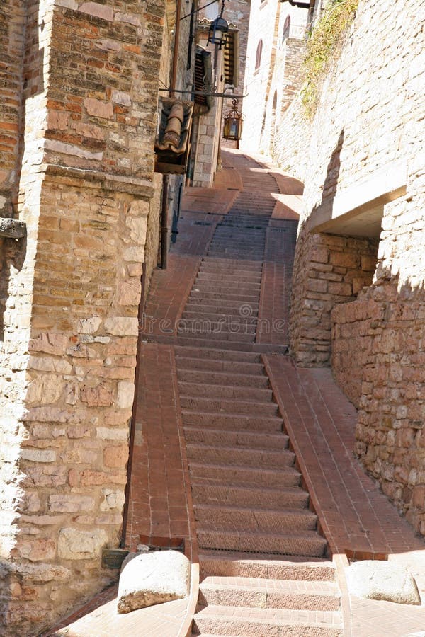 Scala Ripida Stretta Dentro Una Torre Medievale Fotografia Stock ...