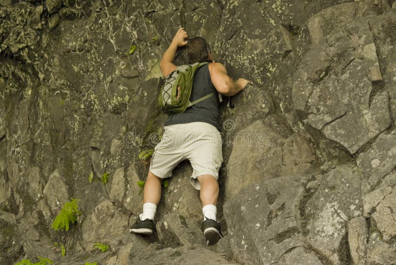 Scalata Di Roccia Dell'uomo Fotografia Stock - Immagine di ascesa ...