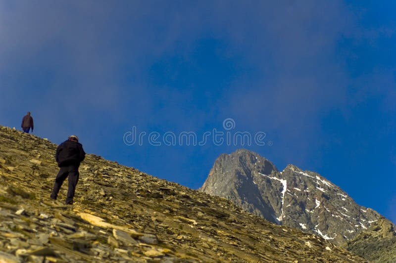 Scalatori Della Montagna Di Elevata Altitudine Immagine Stock ...