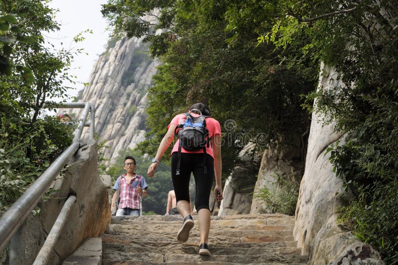 Scale Rampicanti Del Monte Song Cina Fotografia Editoriale - Immagine ...