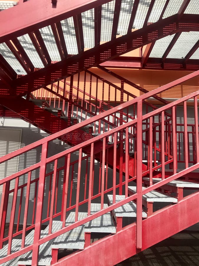 Scale Rosse - Sfondo Verticale Astratto Con Scala Vintage Fotografia ...