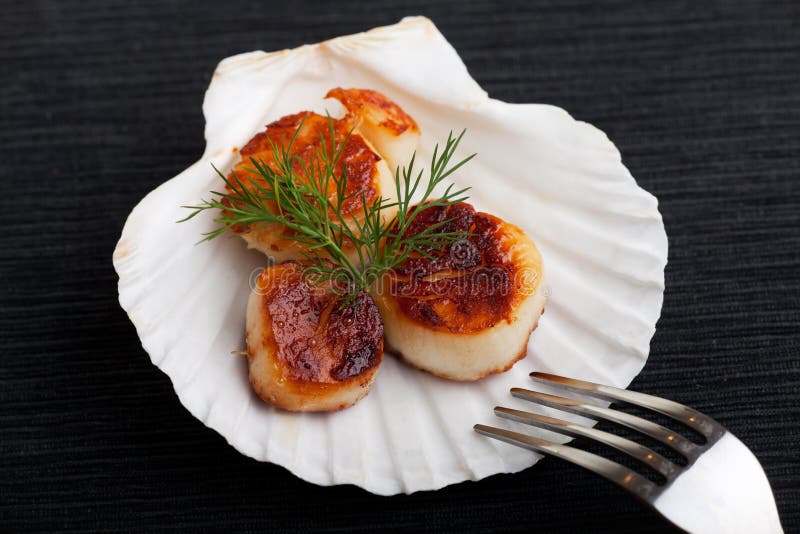 Scallops imagen de archivo. Imagen de alimento, fresco - 64670531