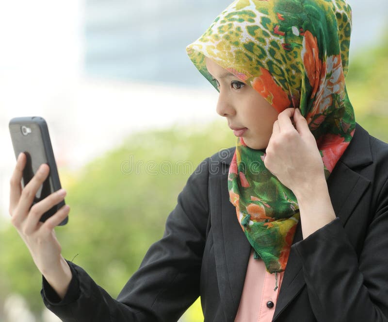 Two Scarf Girl Using Laptop Stock Image - Image of emotion, laptop ...