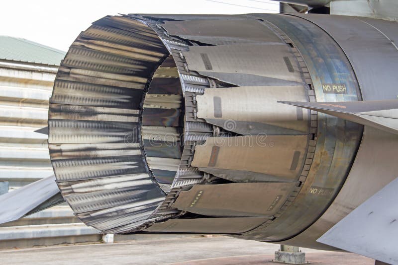 Ugello Di Scarico Degli Aerei Immagine Stock - Immagine di spinta ...