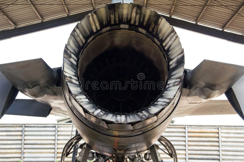 Ugello Di Scarico E Dell'aeroplano Fotografia Stock - Immagine di ...