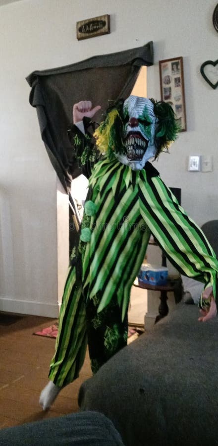 Scary clown child editorial photo. Image of statue, face - 239654406