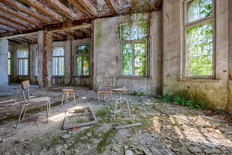 Scary Room in Abandoned House Stock Image - Image of grunge, hall: 49023897