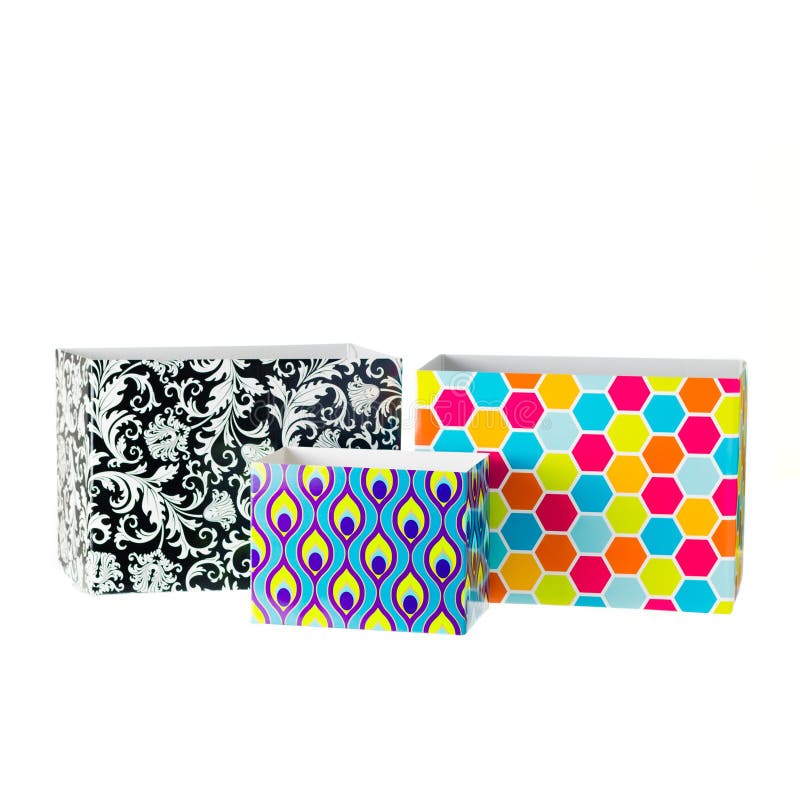 Scatole Di Cartone Colorate Foto - Foto Stock Gratis e Royalty-Free da ...