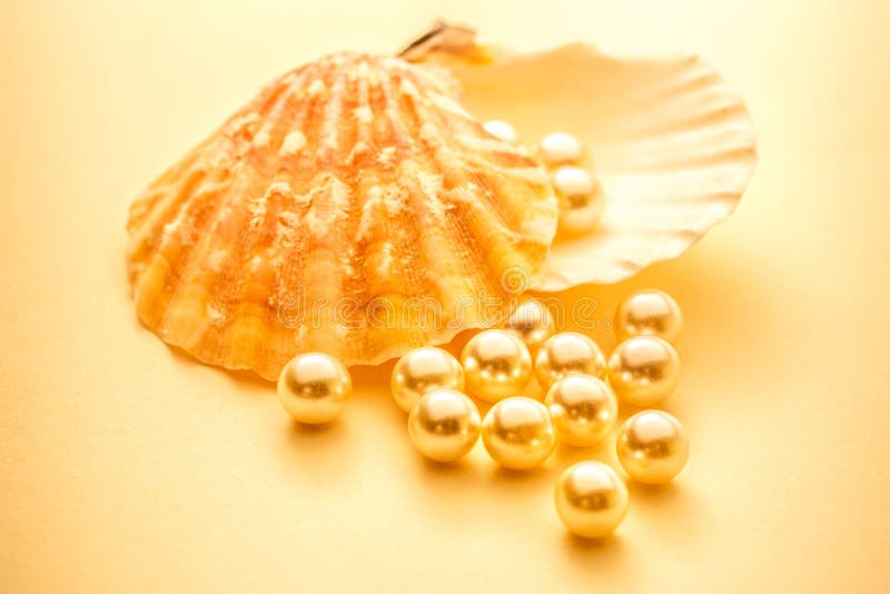 Scattering White Pearls in Seashell Stock Photo - Image of shiny ...