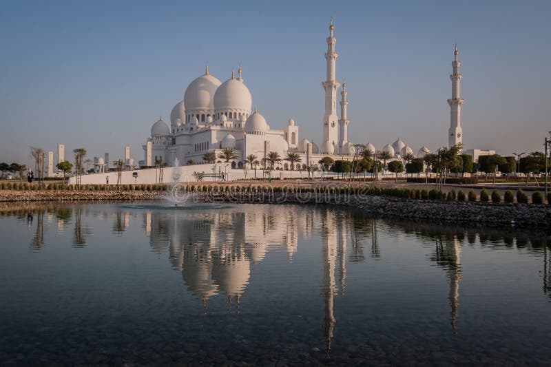 Sceicco Zayed Grand Mosque Nell'Abu Dhabi Fotografia Stock - Immagine ...