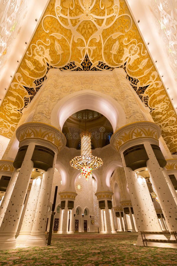 Sceicco Zayed Grand Mosque Nell'Abu Dhabi, UAE Fotografia Editoriale ...