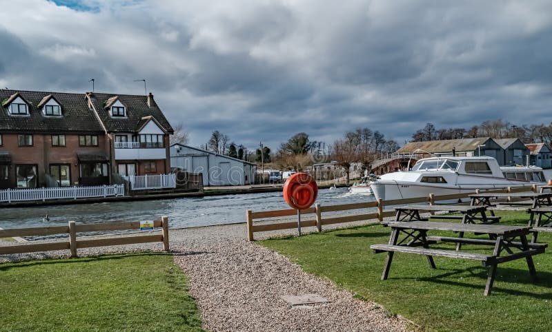 The River Bure in the Village of Hoveton and Wroxham in the Norfolk ...