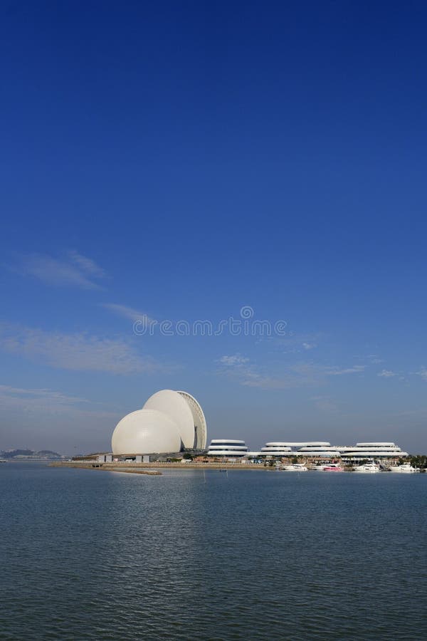 Sun Moon Shell editorial photography. Image of ocean - 317049827