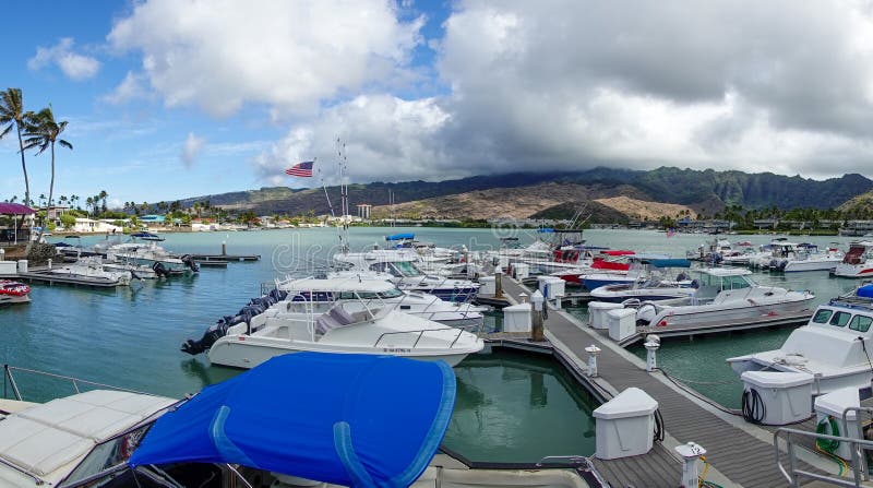 Scenes Around Koko Head Oahu Hawaii Editorial Photo - Image of posts ...