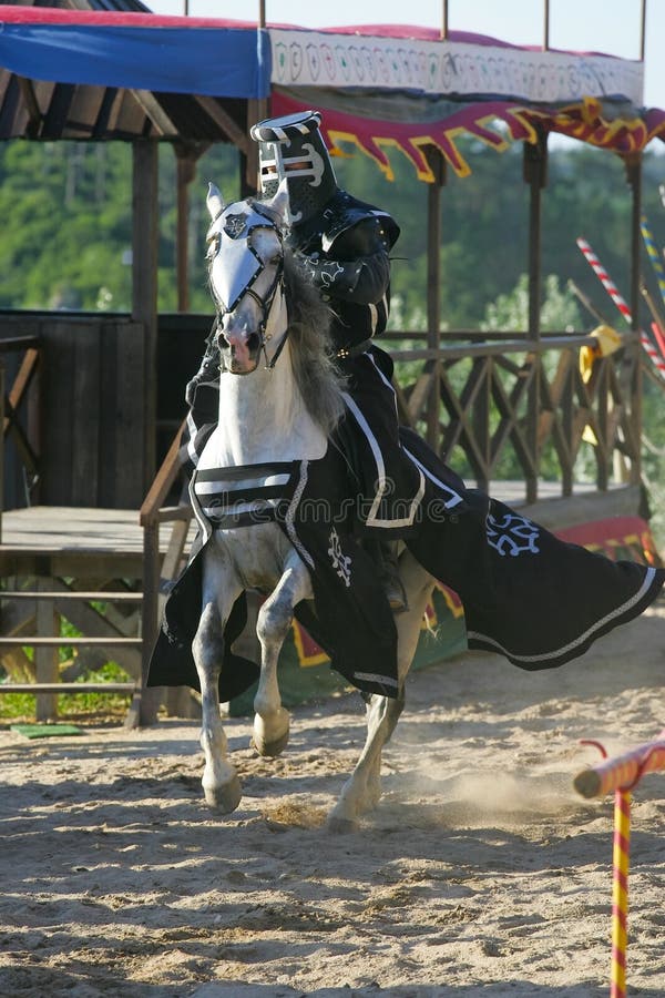 Scenes of Medieval Market of Obidos Editorial Image - Image of shining ...