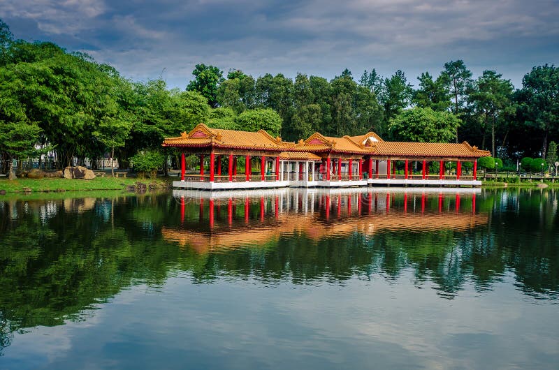 Scenic Chinese Garden Temple Stock Image - Image of attraction ...