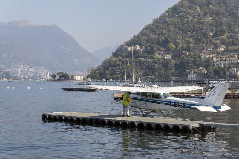 A Scenic Flight Plane on the Lake Como Editorial Stock Image - Image of ...