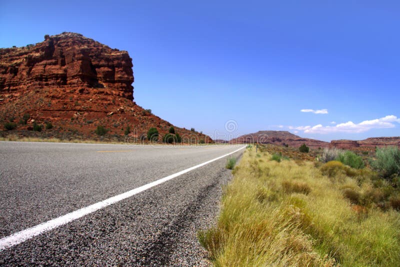Scenic high way stock image. Image of southwest, glen - 25815739