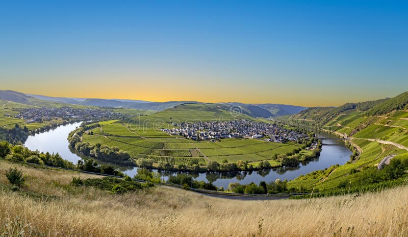 Scenic Moselle River Loop at Leiwen, Trittenheim Stock Photo - Image of ...