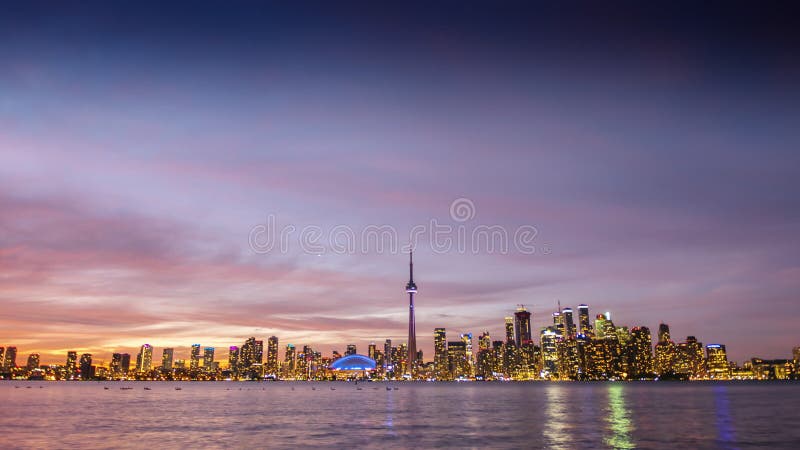 Scenic Sunset Over the City of Toronto Stock Image - Image of golden ...