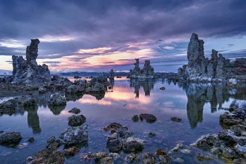 Scenic Sunset View of Mono Lake, California. Stock Photo - Image of ...