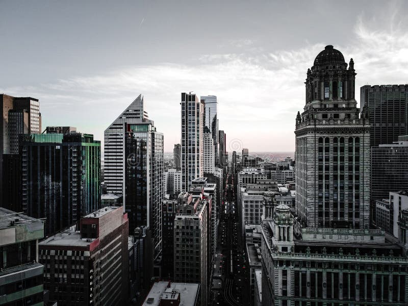 Scenic View of the Chicago Downtown Skyline in Daylight Editorial Image ...