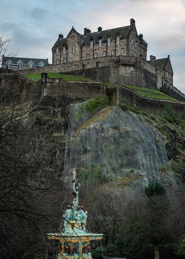 Scenic View of Edinburgh Castle, Scotland. Stock Photo - Image of stone ...