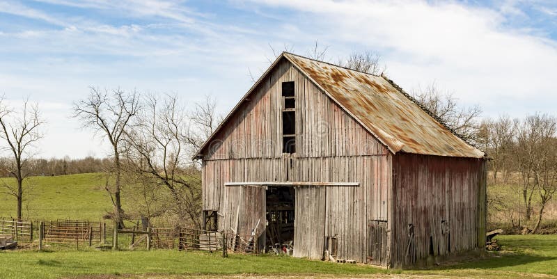 Scenic View of an Old Barn. Stock Image - Image of agriculture, country ...