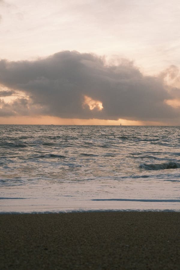 Scenic View of a Sunset Over the Ocean Stock Photo - Image of dramatic ...