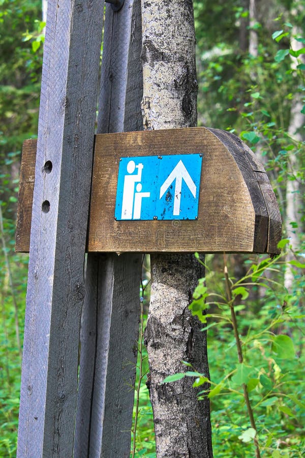 Viewpoint Sign - an Arrow Made with Wooden Post Pointing Towards ...