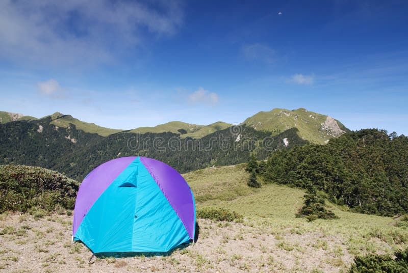 Zelt Im Hohen Berg Bild. Bild: 6265763