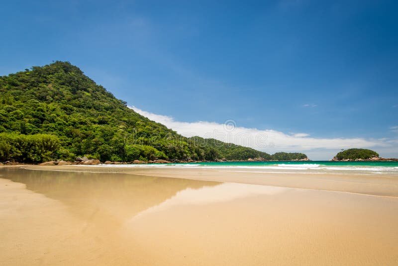 Schöner Leerer Strand in Brasilien Stockbild - Bild von leer, sand ...