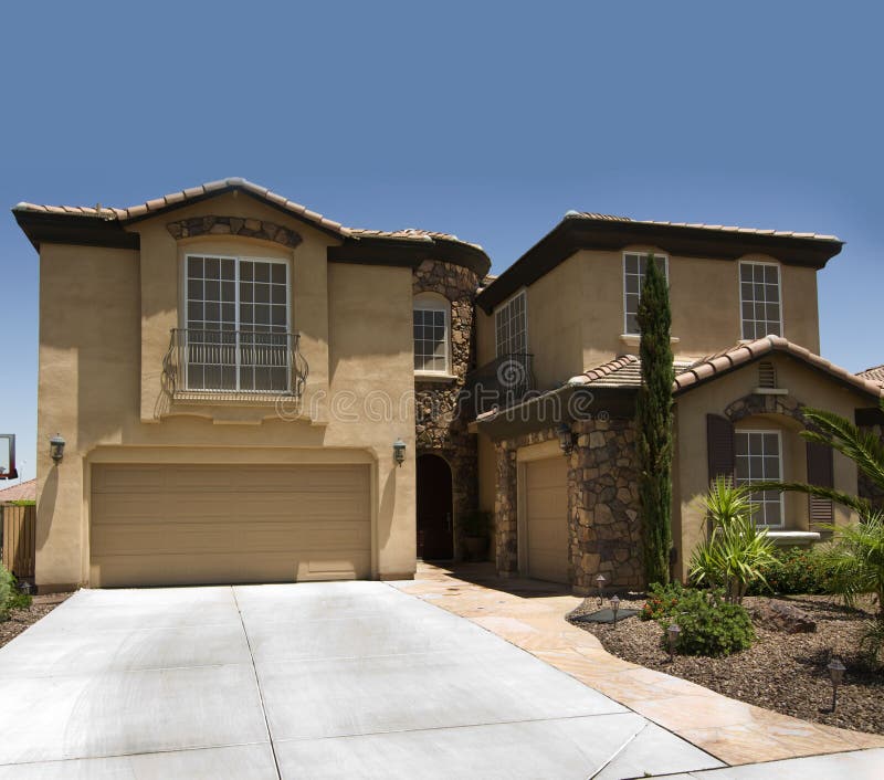 Schönes neues Haus stockfoto. Bild von amerikanisch, haupt - 5500622