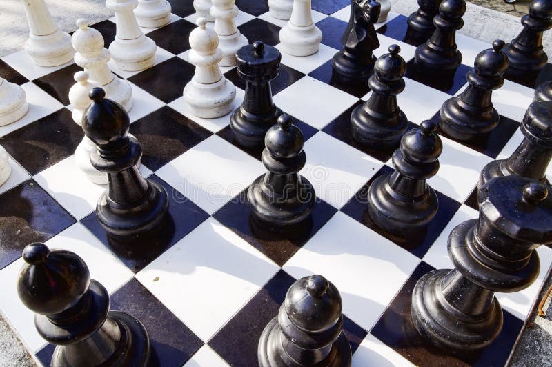 Schaak stock foto. Image of schaakbord, zwart, raad, reeks - 19547288