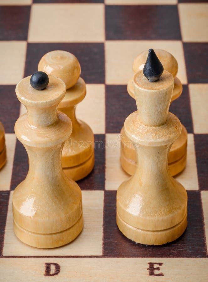 Houten schaakstukken stock foto. Image of toren, slag - 31044086