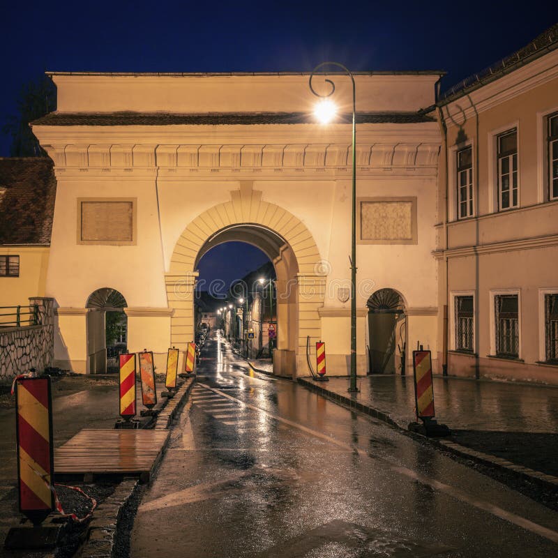 Schei Gate, Brasov, Romania Editorial Photography - Image of arch, road ...