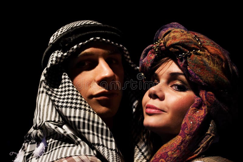 Scheich und seine Frau stockbild. Bild von porträt, schwarzes - 7743733
