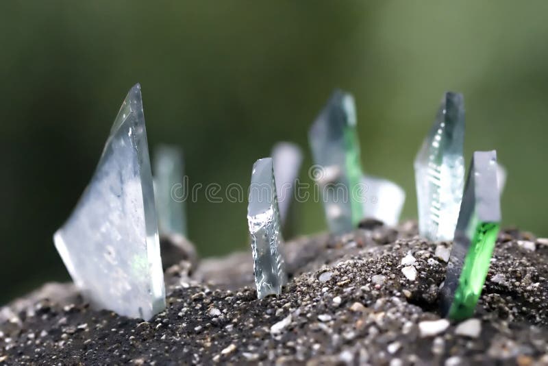 Glasscherven stock foto. Image of wond, veiligheid, scherp - 397308