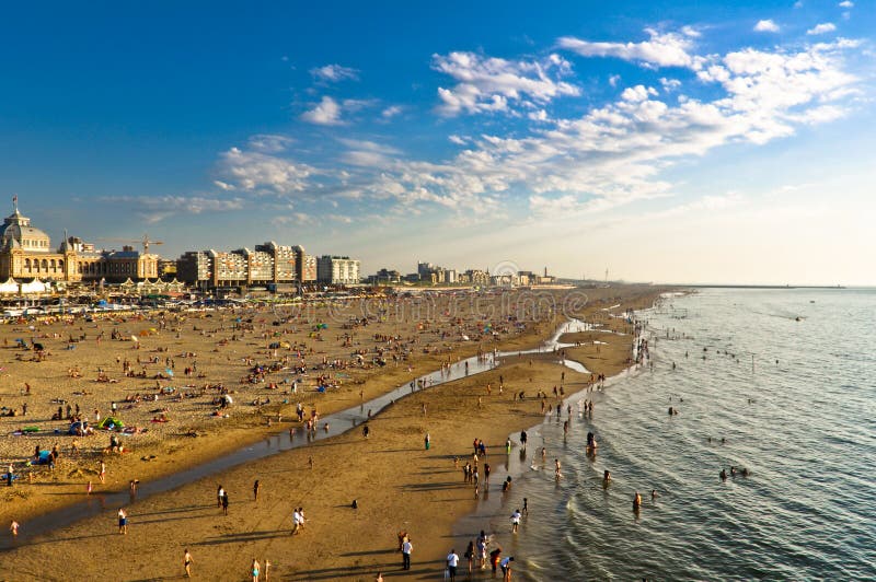 Scheveningen-Strand stockbild. Bild von himmel, leuchten - 45625209