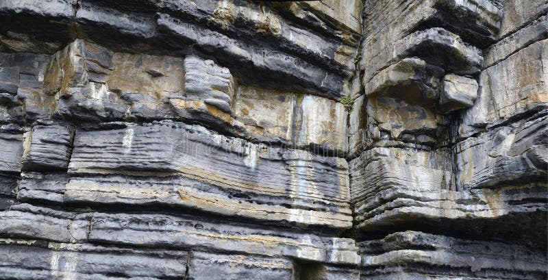 Schichten Der Metamorphen Gesteine Stockbild - Bild von betrieb ...